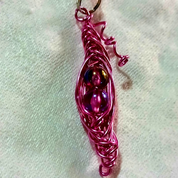 Hand Crafted | Jewelry | Handmade Pink Pea Pod Pendant Necklace ...